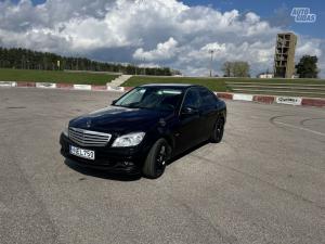 Melns Mercedes-Benz C 180 2010 Molėtai, ar dzinēja tilpumu 2.10 L un nobraukumu 301 tūkst. km par 3800 €, foto 3 vietnē AUTOMOTO.COM.LV