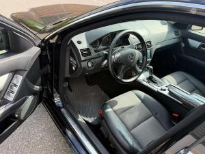 Black Mercedes-Benz C 180 2010 in Kaunas, with an engine capacity of 1.80 L and mileage of 256 thousand km for 5500 €, photo 6 on AUTOMOTO.COM.LV