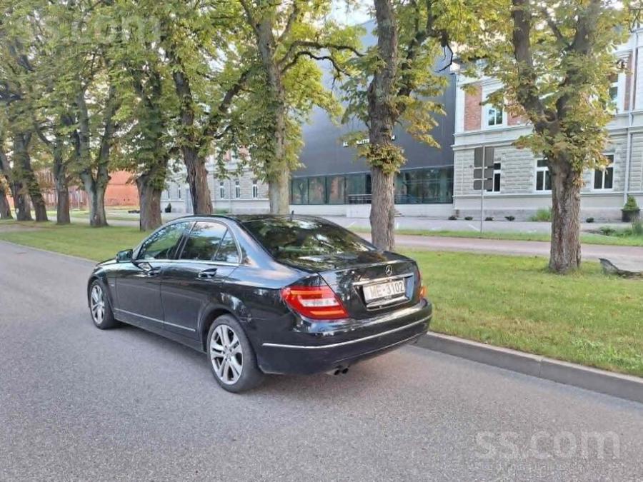 Black Mercedes-Benz C 180 2011 in Liepaja, with an engine capacity of 1.80 L and mileage of 197 thousand km for 8880 €, photo 6 on AUTOMOTO.COM.LV