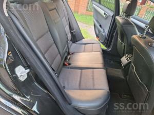 Black Mercedes-Benz C 180 2011 in Liepaja, with an engine capacity of 1.80 L and mileage of 197 thousand km for 8880 €, photo 11 on AUTOMOTO.COM.LV