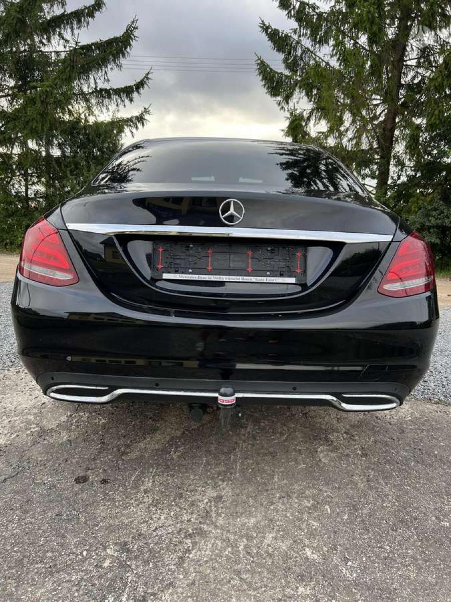 Melns Mercedes-Benz C 180 2014 Kauņa, ar dzinēja tilpumu 1.60 L un nobraukumu 142 tūkst. km par 9150 €, foto 14 vietnē AUTOMOTO.COM.LV