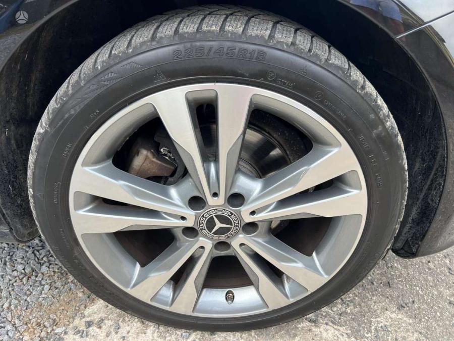 Melns Mercedes-Benz C 180 2014 Kauņa, ar dzinēja tilpumu 1.60 L un nobraukumu 142 tūkst. km par 9150 €, foto 15 vietnē AUTOMOTO.COM.LV