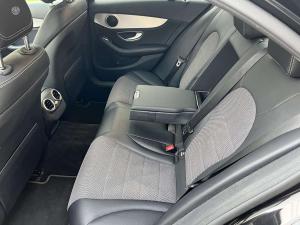 Melns Mercedes-Benz C 180 2014 Kauņa, ar dzinēja tilpumu 1.60 L un nobraukumu 142 tūkst. km par 9150 €, foto 31 vietnē AUTOMOTO.COM.LV