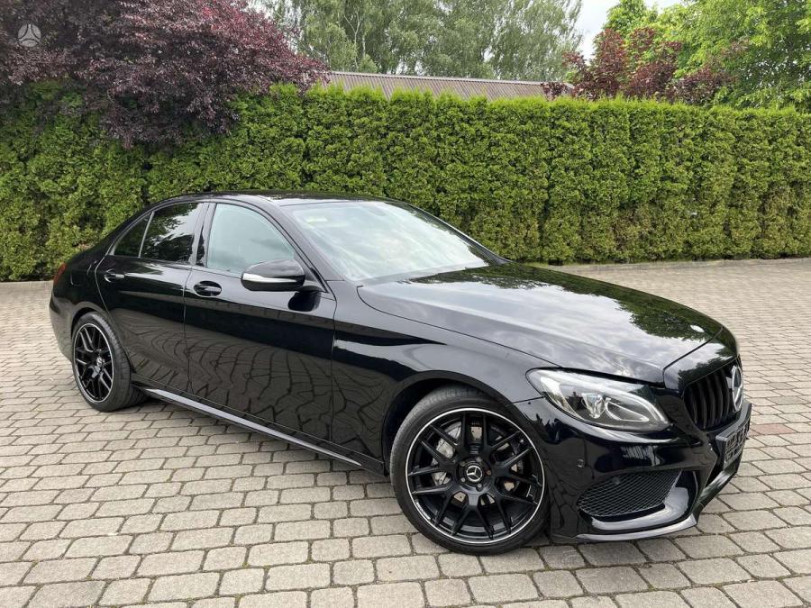 Black Mercedes-Benz C 180 2014 in Kaisiadorys, with an engine capacity of 1.60 L and mileage of 192 thousand km for 12999 €, photo 6 on AUTOMOTO.COM.LV