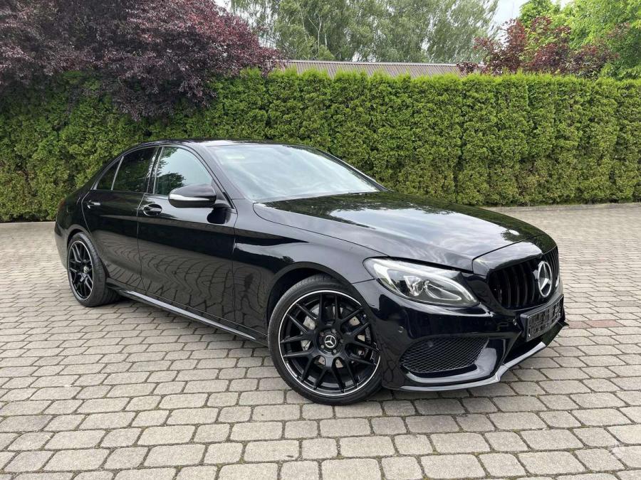 Black Mercedes-Benz C 180 2014 in Kaisiadorys, with an engine capacity of 1.60 L and mileage of 192 thousand km for 12999 €, photo 7 on AUTOMOTO.COM.LV