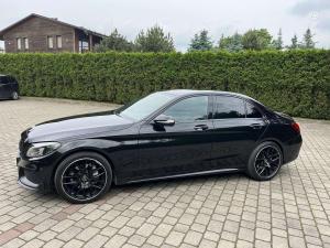 Black Mercedes-Benz C 180 2014 in Kaisiadorys, with an engine capacity of 1.60 L and mileage of 192 thousand km for 12999 €, photo 8 on AUTOMOTO.COM.LV