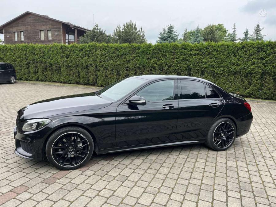 Black Mercedes-Benz C 180 2014 in Kaisiadorys, with an engine capacity of 1.60 L and mileage of 192 thousand km for 12999 €, photo 8 on AUTOMOTO.COM.LV