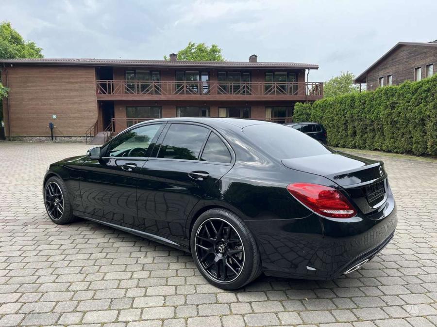 Black Mercedes-Benz C 180 2014 in Kaisiadorys, with an engine capacity of 1.60 L and mileage of 192 thousand km for 12999 €, photo 10 on AUTOMOTO.COM.LV