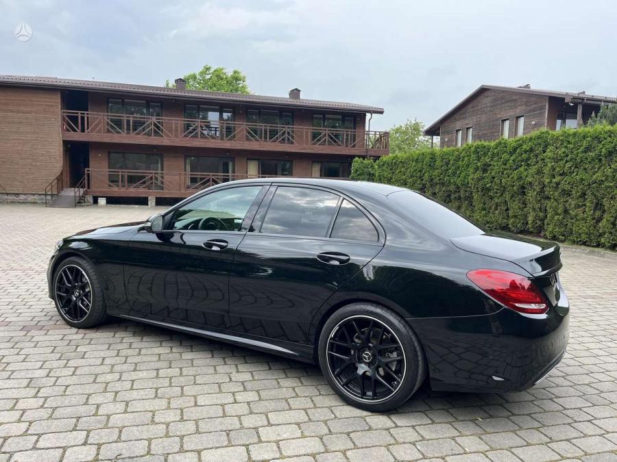Black Mercedes-Benz C 180 2014 in Kaisiadorys, with an engine capacity of 1.60 L and mileage of 192 thousand km for 12999 €, photo 11 on AUTOMOTO.COM.LV