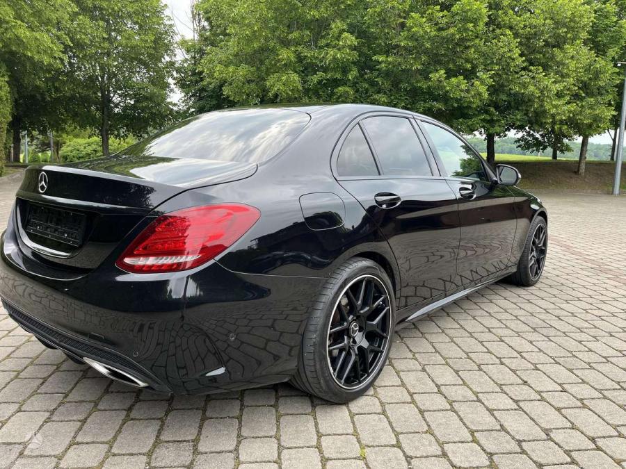 Black Mercedes-Benz C 180 2014 in Kaisiadorys, with an engine capacity of 1.60 L and mileage of 192 thousand km for 12999 €, photo 14 on AUTOMOTO.COM.LV