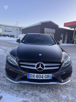 Black Mercedes-Benz C 180 2015 in Kaunas, with an engine capacity of 1.60 L and mileage of 252 thousand km for 12750 €, photo 2 on AUTOMOTO.COM.LV