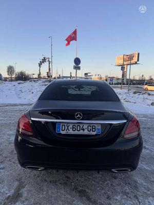 Black Mercedes-Benz C 180 2015 in Kaunas, with an engine capacity of 1.60 L and mileage of 252 thousand km for 12750 €, photo 6 on AUTOMOTO.COM.LV