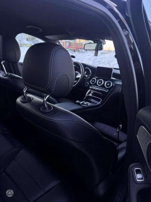 Black Mercedes-Benz C 180 2015 in Kaunas, with an engine capacity of 1.60 L and mileage of 252 thousand km for 12750 €, photo 15 on AUTOMOTO.COM.LV