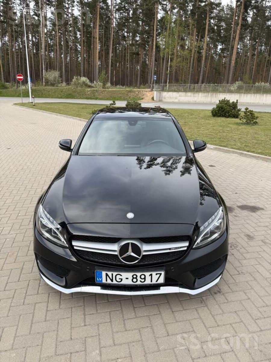 Black Mercedes-Benz C 180 2017 in Riga, with an engine capacity of 1.60 L and mileage of 112 thousand km for 18300 €, photo 4 on AUTOMOTO.COM.LV