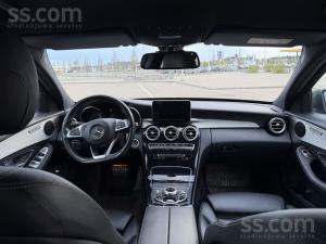 Black Mercedes-Benz C 180 2017 in Riga, with an engine capacity of 1.60 L and mileage of 112 thousand km for 18300 €, photo 9 on AUTOMOTO.COM.LV