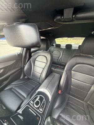 Black Mercedes-Benz C 180 2017 in Riga, with an engine capacity of 1.60 L and mileage of 112 thousand km for 18300 €, photo 10 on AUTOMOTO.COM.LV