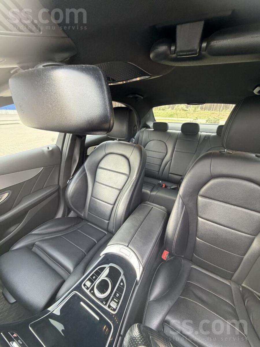 Black Mercedes-Benz C 180 2017 in Riga, with an engine capacity of 1.60 L and mileage of 112 thousand km for 18300 €, photo 10 on AUTOMOTO.COM.LV