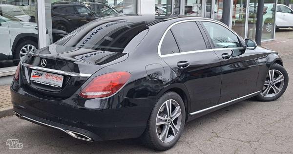 Melns Mercedes-Benz C 180 2018 Kauņa, ar dzinēja tilpumu 0.00 L un nobraukumu 19 tūkst. km par 24409 €, foto 5 vietnē AUTOMOTO.COM.LV