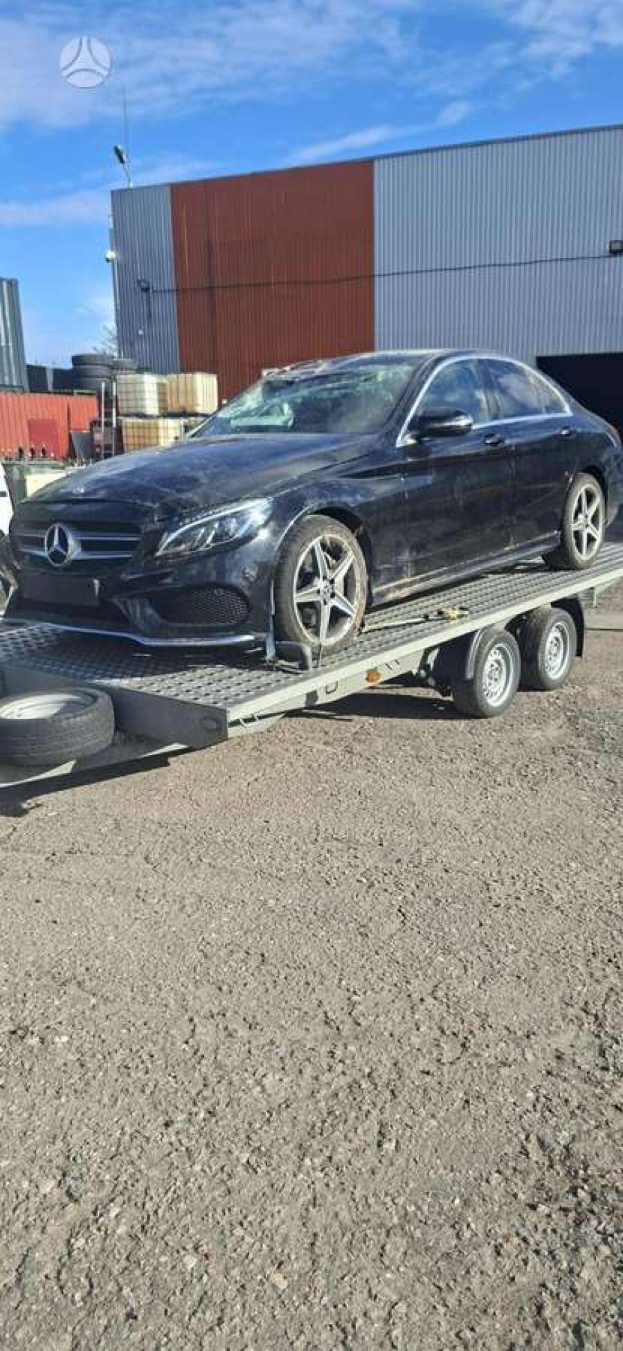 Melns Mercedes-Benz C 180 2018 Jurbarkas, ar dzinēja tilpumu 1.60 L un nobraukumu 108 tūkst. km par 6900 €, foto 1 vietnē AUTOMOTO.COM.LV