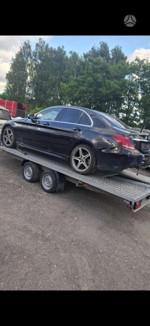 Melns Mercedes-Benz C 180 2018 Jurbarkas, ar dzinēja tilpumu 1.60 L un nobraukumu 108 tūkst. km par 6900 €, foto 4 vietnē AUTOMOTO.COM.LV