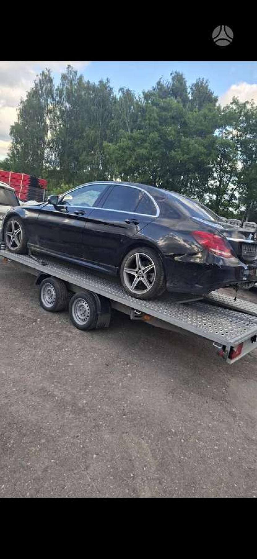 Melns Mercedes-Benz C 180 2018 Jurbarkas, ar dzinēja tilpumu 1.60 L un nobraukumu 108 tūkst. km par 6900 €, foto 4 vietnē AUTOMOTO.COM.LV