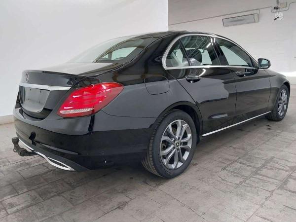 Black Mercedes-Benz C 180 2018 in Kaunas, with an engine capacity of 1.60 L and mileage of 275 thousand km for 12800 €, photo 5 on AUTOMOTO.COM.LV