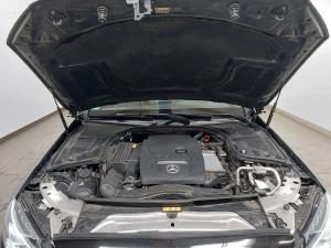 Black Mercedes-Benz C 180 2018 in Kaunas, with an engine capacity of 1.60 L and mileage of 275 thousand km for 12800 €, photo 8 on AUTOMOTO.COM.LV