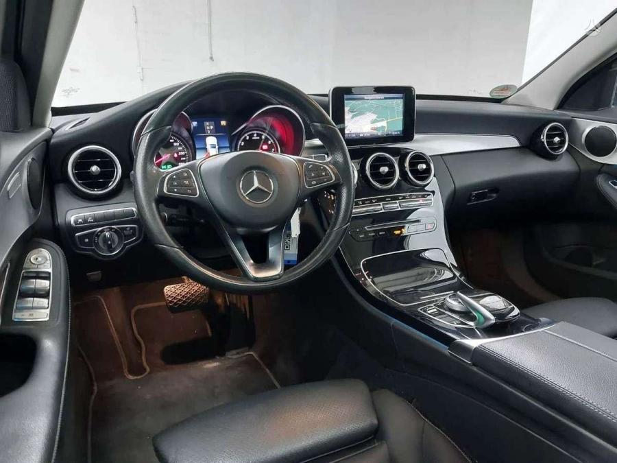 Black Mercedes-Benz C 180 2018 in Kaunas, with an engine capacity of 1.60 L and mileage of 275 thousand km for 12800 €, photo 9 on AUTOMOTO.COM.LV