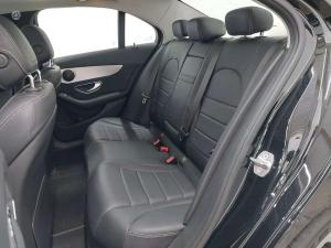 Black Mercedes-Benz C 180 2018 in Kaunas, with an engine capacity of 1.60 L and mileage of 275 thousand km for 12800 €, photo 15 on AUTOMOTO.COM.LV