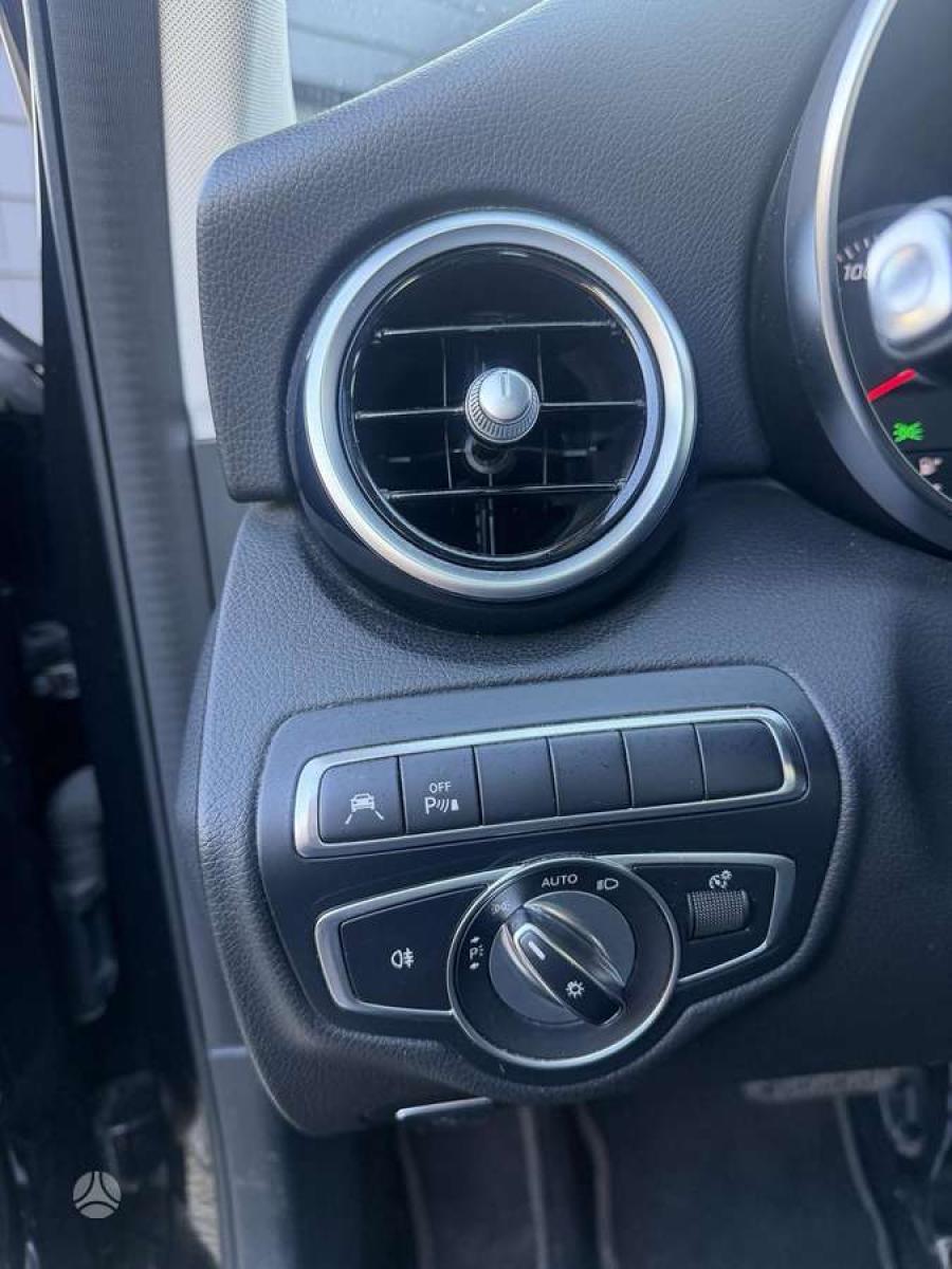 Black Mercedes-Benz C 180 2018 in Kaunas, with an engine capacity of 1.60 L and mileage of 275 thousand km for 12800 €, photo 17 on AUTOMOTO.COM.LV