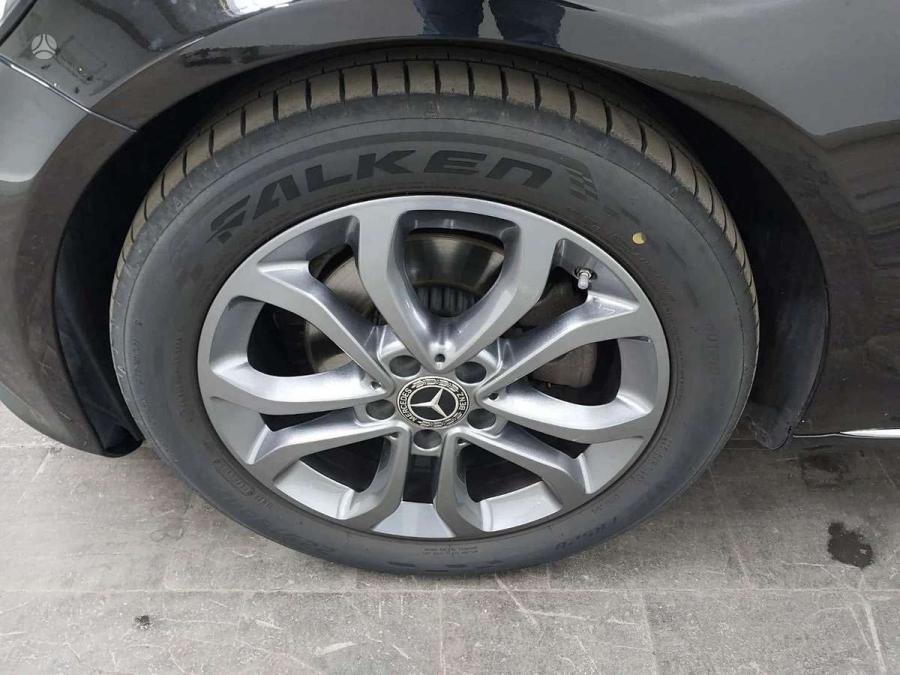 Black Mercedes-Benz C 180 2018 in Kaunas, with an engine capacity of 1.60 L and mileage of 275 thousand km for 12800 €, photo 19 on AUTOMOTO.COM.LV
