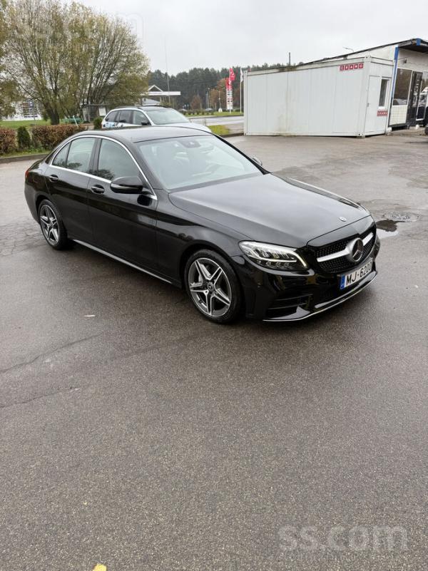 Black Mercedes-Benz C 180 2019 in Riga, with an engine capacity of 1.60 L and mileage of 43 thousand km for 24777 €, photo 2 on AUTOMOTO.COM.LV