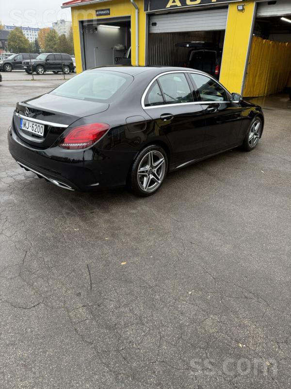 Black Mercedes-Benz C 180 2019 in Riga, with an engine capacity of 1.60 L and mileage of 43 thousand km for 24777 €, photo 4 on AUTOMOTO.COM.LV
