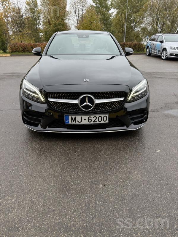 Black Mercedes-Benz C 180 2019 in Riga, with an engine capacity of 1.60 L and mileage of 43 thousand km for 24777 €, photo 5 on AUTOMOTO.COM.LV