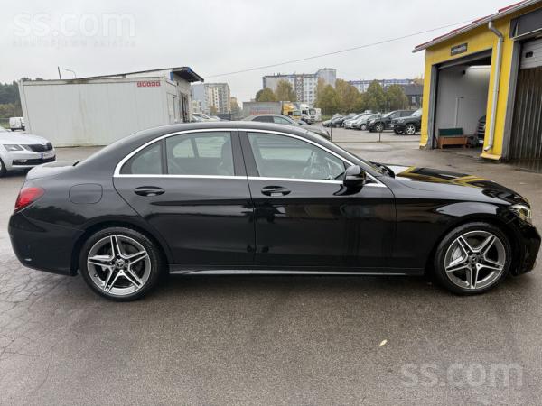 Black Mercedes-Benz C 180 2019 in Riga, with an engine capacity of 1.60 L and mileage of 43 thousand km for 24777 €, photo 8 on AUTOMOTO.COM.LV