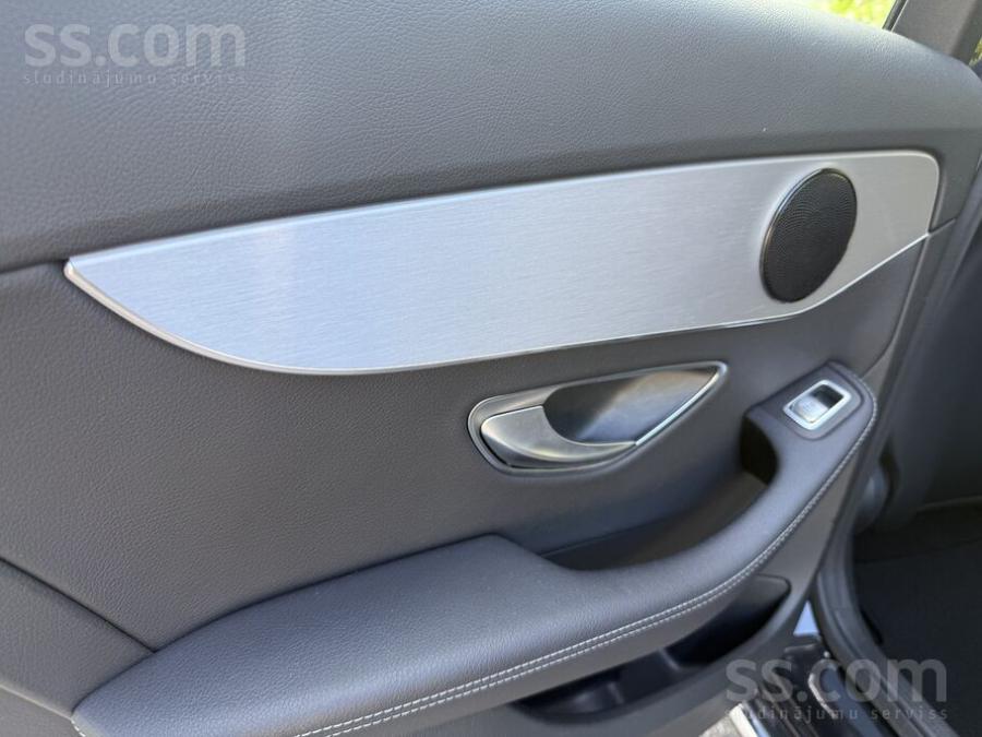 Melns Mercedes-Benz C 180 2019 Rīga, ar dzinēja tilpumu 1.60 L un nobraukumu 218 tūkst. km par 12790 €, foto 14 vietnē AUTOMOTO.COM.LV
