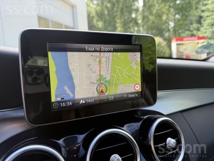 Melns Mercedes-Benz C 180 2019 Rīga, ar dzinēja tilpumu 1.60 L un nobraukumu 218 tūkst. km par 12790 €, foto 24 vietnē AUTOMOTO.COM.LV