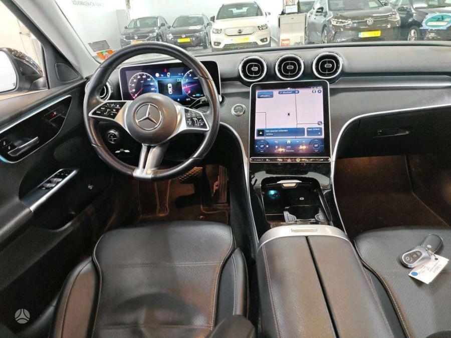 Melns Mercedes-Benz C 180 2022 Viļņa, ar dzinēja tilpumu 1.50 L un nobraukumu 199 tūkst. km par 26499 €, foto 5 vietnē AUTOMOTO.COM.LV