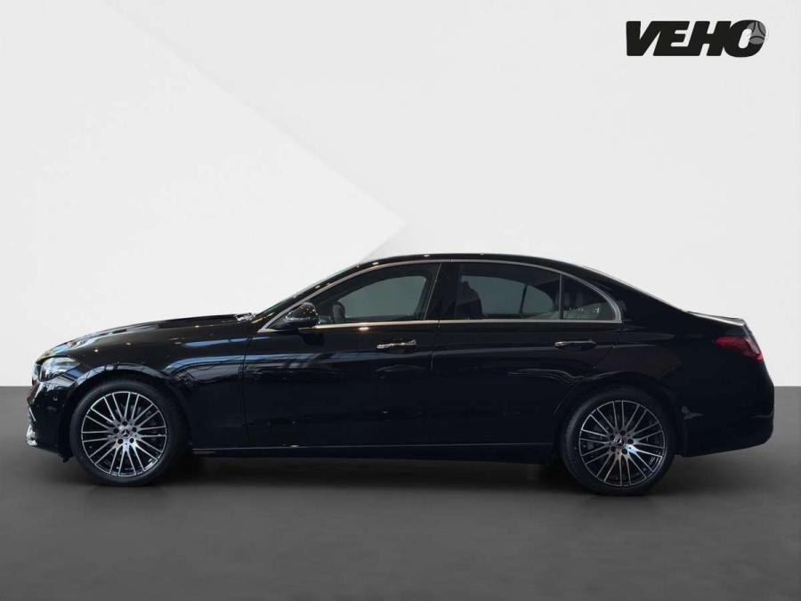 Melns Mercedes-Benz C 180 2026 Viļņa, ar dzinēja tilpumu 1.50 L un nobraukumu 0 tūkst. km par 43801 €, foto 3 vietnē AUTOMOTO.COM.LV