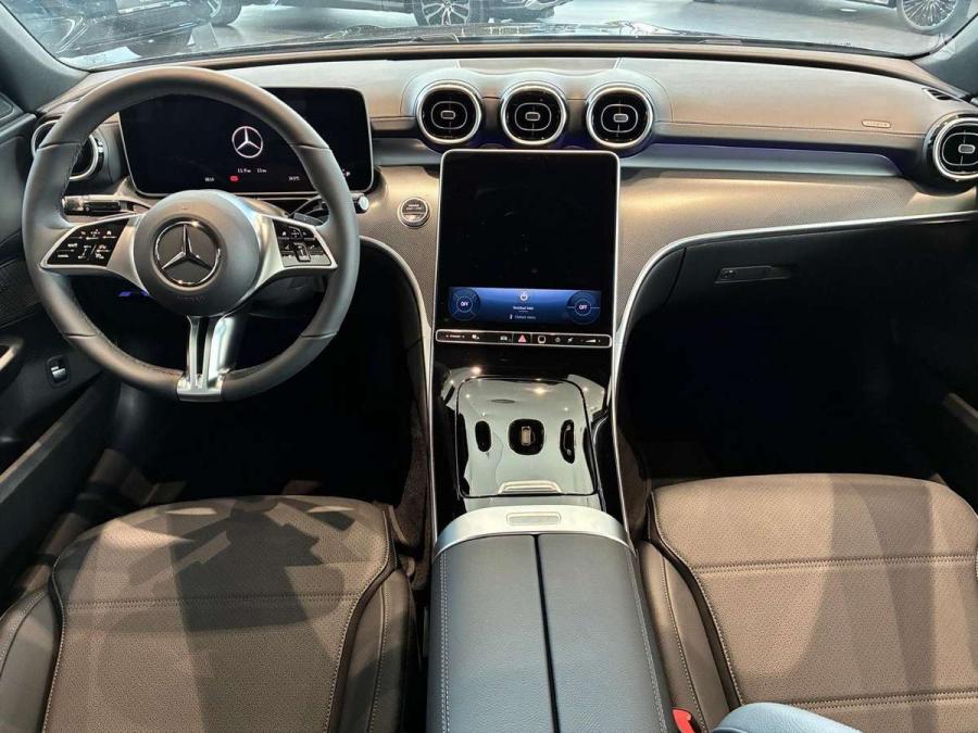 Melns Mercedes-Benz C 180 2026 Viļņa, ar dzinēja tilpumu 1.50 L un nobraukumu 0 tūkst. km par 43801 €, foto 13 vietnē AUTOMOTO.COM.LV