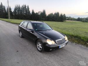 Melns Mercedes-Benz C 180 2002 Kelmė, ar dzinēja tilpumu 1.80 L un nobraukumu 318 tūkst. km par 2200 €, foto 4 vietnē AUTOMOTO.COM.LV