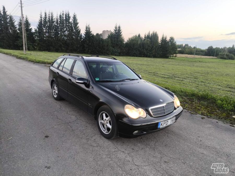 Melns Mercedes-Benz C 180 2002 Kelmė, ar dzinēja tilpumu 1.80 L un nobraukumu 318 tūkst. km par 2200 €, foto 4 vietnē AUTOMOTO.COM.LV