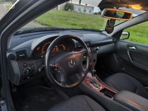 Melns Mercedes-Benz C 180 2002 Kelmė, ar dzinēja tilpumu 1.80 L un nobraukumu 318 tūkst. km par 2200 €, foto 10 vietnē AUTOMOTO.COM.LV