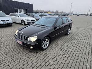 Black Mercedes-Benz C 180 2005 in Marijampole, with an engine capacity of 1.80 L and mileage of 170 thousand km for 1700 €, photo  on AUTOMOTO.COM.LV