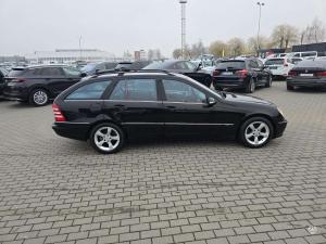Melns Mercedes-Benz C 180 2005 Marijampole, ar dzinēja tilpumu 1.80 L un nobraukumu 170 tūkst. km par 1700 €, foto 4 vietnē AUTOMOTO.COM.LV