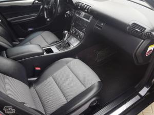 Black Mercedes-Benz C 180 2005 in Telschi, with an engine capacity of 1.80 L and mileage of 275 thousand km for 2850 €, photo 13 on AUTOMOTO.COM.LV