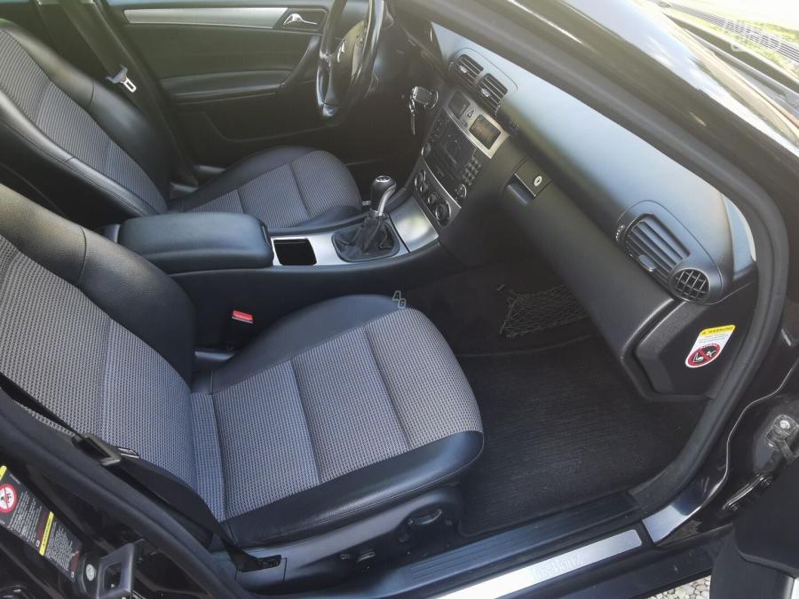 Black Mercedes-Benz C 180 2005 in Telschi, with an engine capacity of 1.80 L and mileage of 275 thousand km for 2850 €, photo 15 on AUTOMOTO.COM.LV