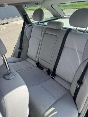 Melns Mercedes-Benz C 180 2007 Šilutė, ar dzinēja tilpumu 1.80 L un nobraukumu 300 tūkst. km par 1500 €, foto 13 vietnē AUTOMOTO.COM.LV