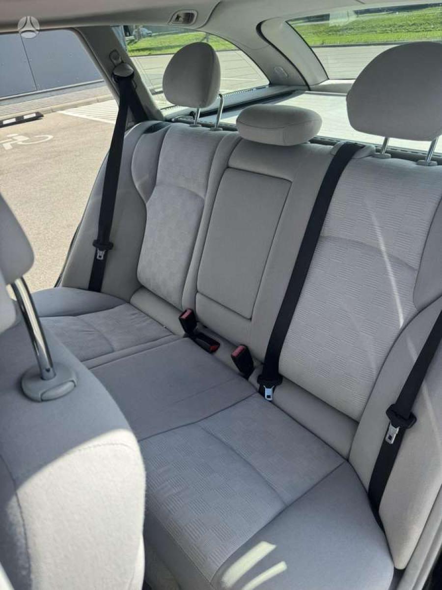Melns Mercedes-Benz C 180 2007 Šilutė, ar dzinēja tilpumu 1.80 L un nobraukumu 300 tūkst. km par 1500 €, foto 13 vietnē AUTOMOTO.COM.LV