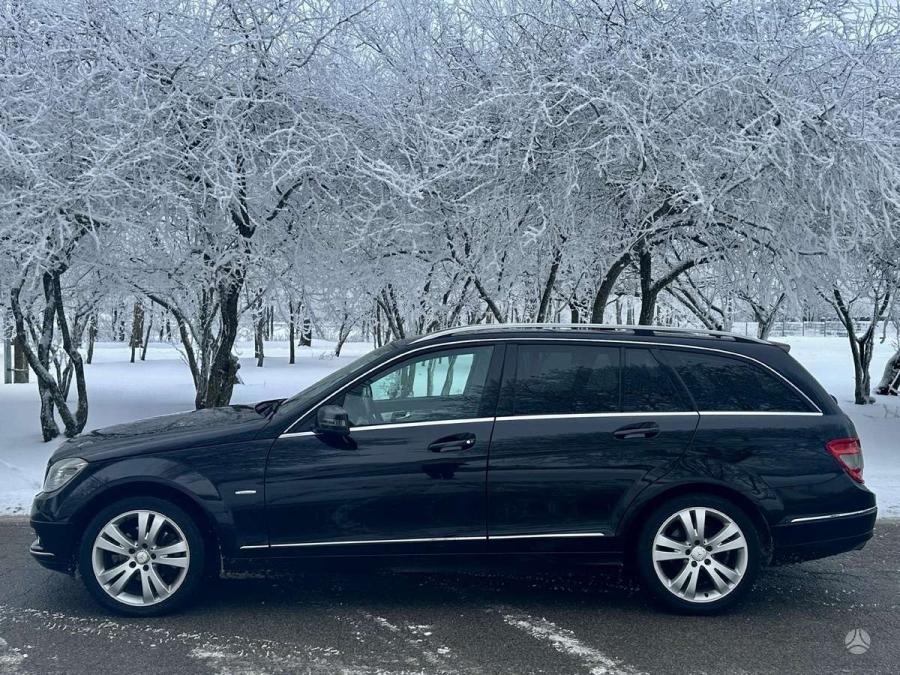 Melns Mercedes-Benz C 180 2008 Marijampole, ar dzinēja tilpumu 1.80 L un nobraukumu 202 tūkst. km par 4750 €, foto 3 vietnē AUTOMOTO.COM.LV